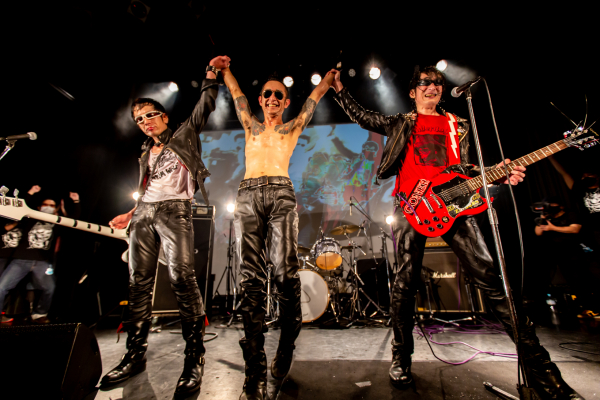 ギターウルフ”LIVE@WWWX ブラックレザー爆弾” ついに全曲サブスク解禁。ストリーミングで世界のファンに。：マピオンニュース